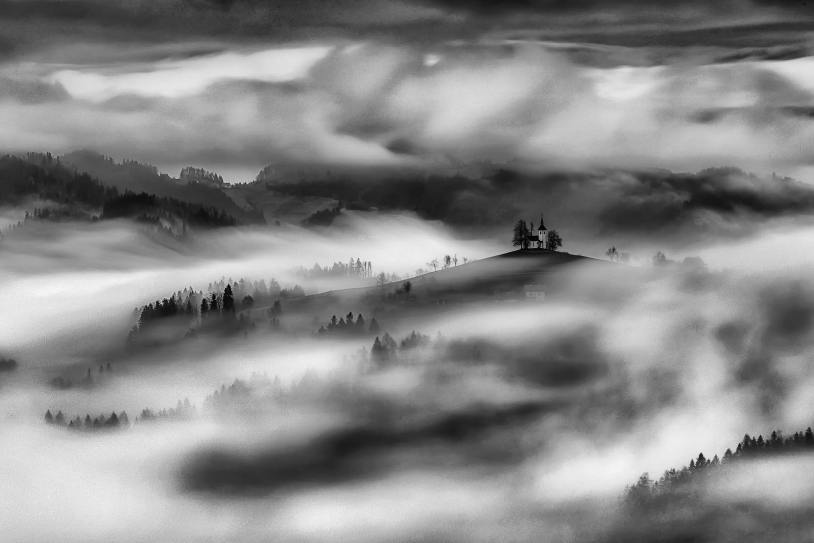 Jeno Major - Landscape Photography - Black & White