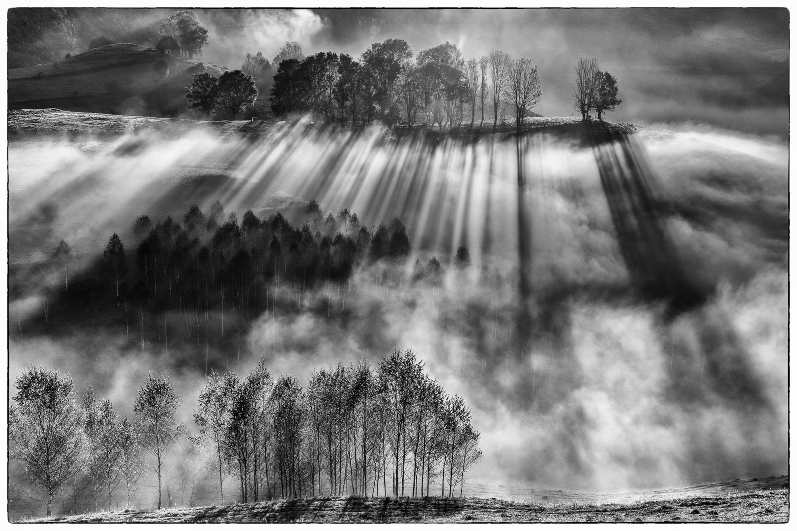 Jeno Major - Landscape Photography - Black & White